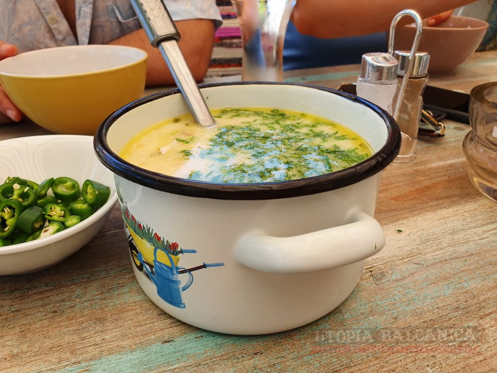 Utopia Balcanica » La Polovnik în 2 Mai: odiseea unui prânz care s-a ...