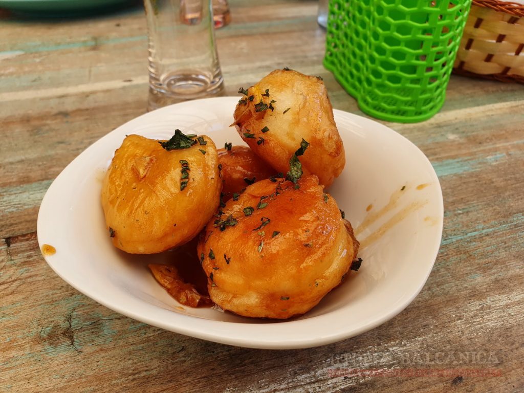 Utopia Balcanica » La Polovnik în 2 Mai: odiseea unui prânz care s-a ...