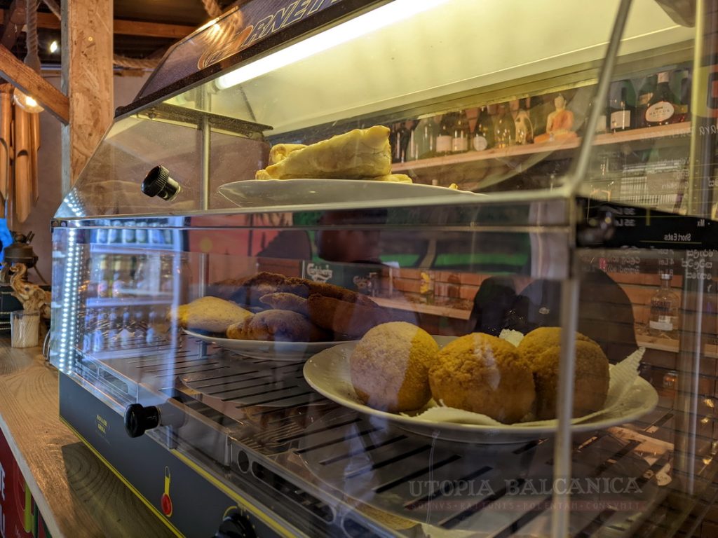 Utopia Balcanica » Cronici cinstite: Mathara Bath Kade, o minusculă Sri ...